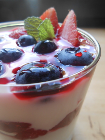 Recette : Fromage blanc aux fruits rouges - Cabinet diététique | Toulouse